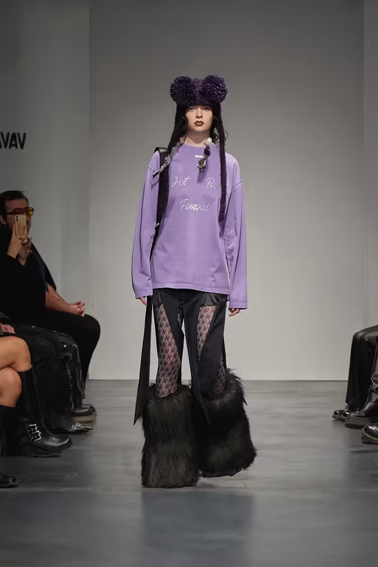 “AVAVAV FALL/WINTER 2023“ เขย่าทุกโสตประสาท พร้อมพังทลายลงตรงหน้า
