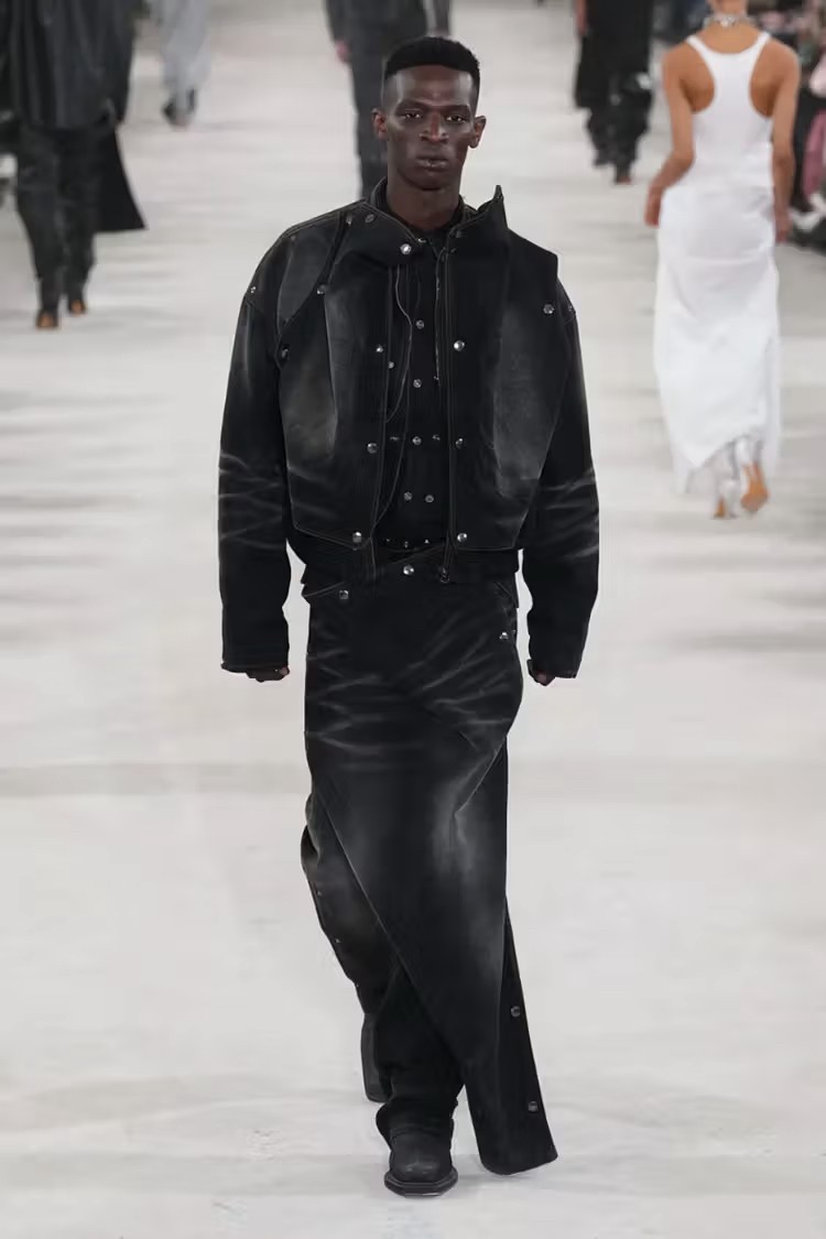 “Y/PROJECT FALL/WINTER 2023” ฉีกขาดจากกฎเกณฑ์เดิม ผสมผสานตามสไตล์ของ ...