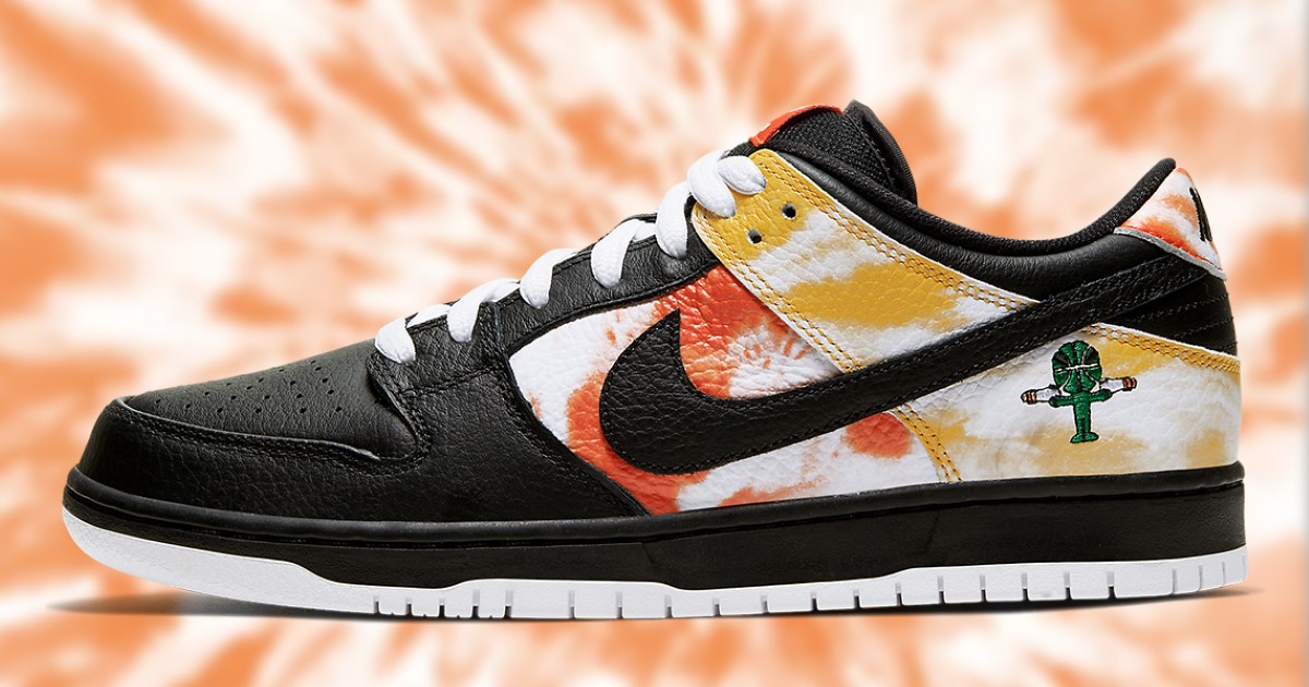 NIKE SB DUNK LOW "RAYGUN" ย้อนยุคกลับมาให้คนยุคนี้หลงรัก!